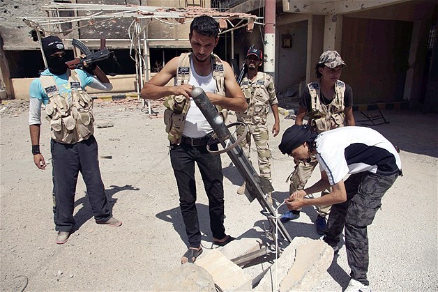 Foto Jihad Suriah (3): Allah & Doa Mujahid adalah Senjata Utama! - VOA ...